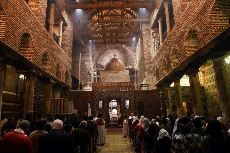 Preocupação e tristeza dos cristãos do Egito no Natal copta - ISTOÉ ...