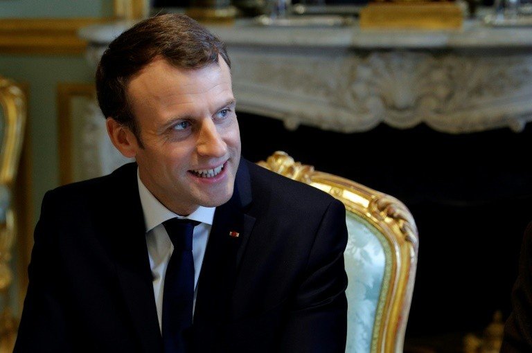 Macron comemora 40 anos com espetacular recuperação de popularidade ...