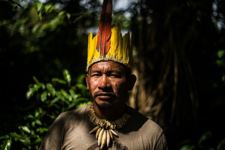 Índios peruanos darão arco e flecha de presente ao Papa Francisco ...