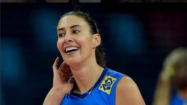 Bicampeã olímpica Sheilla anuncia gravidez de gêmeos - ISTOÉ Independente