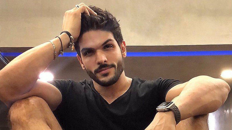 Galã do BBB 18 mostra barriga definida e leva fãs à loucura - ISTOÉ ...