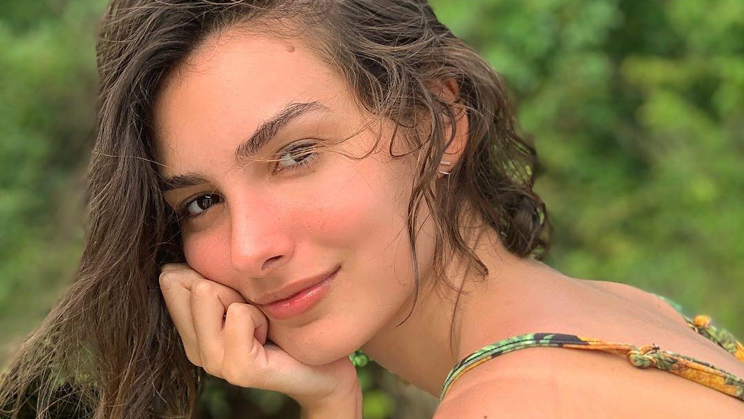 Marina Moschen exibe barriga sequinha em dia de praia no Rio - ISTOÉ ...