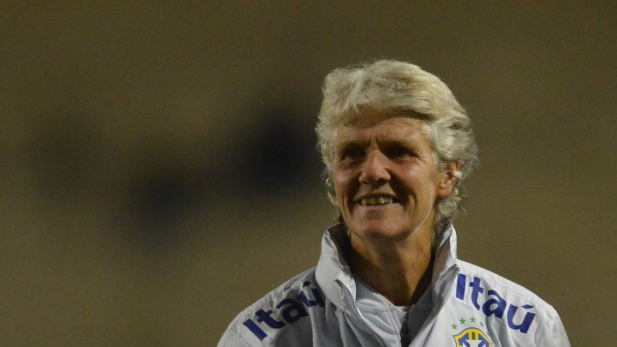 Sorridente e vibrante, Pia já deixa sua marca na seleção feminina ...