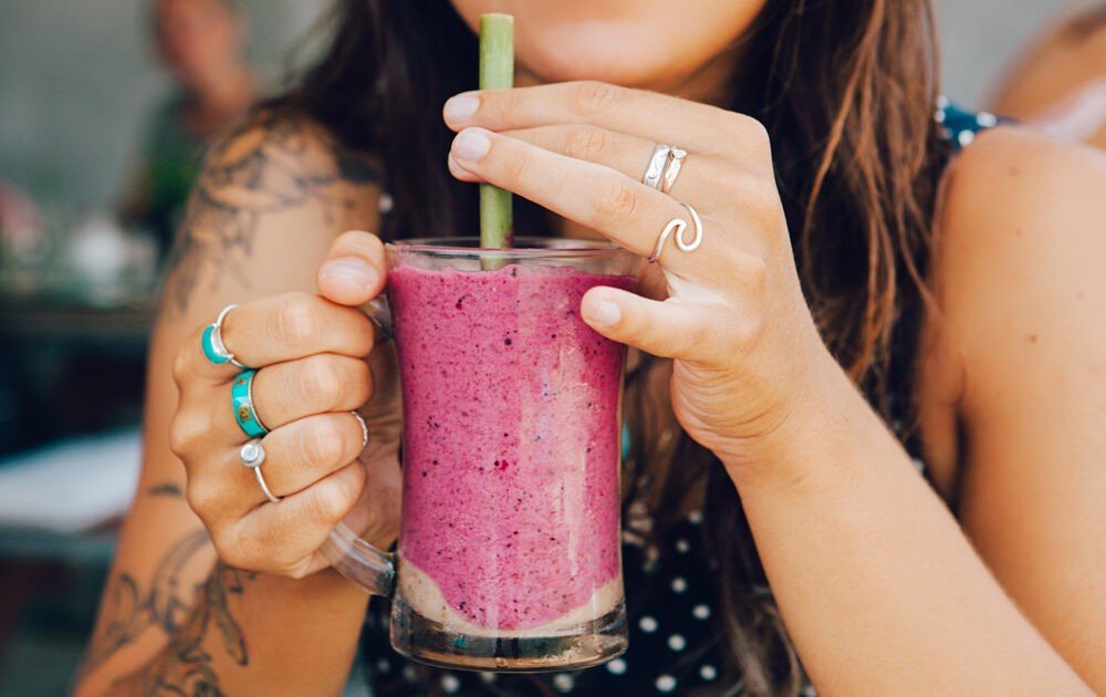 8 receitas de smoothies que têm gosto de milkshake - ISTOÉ Independente