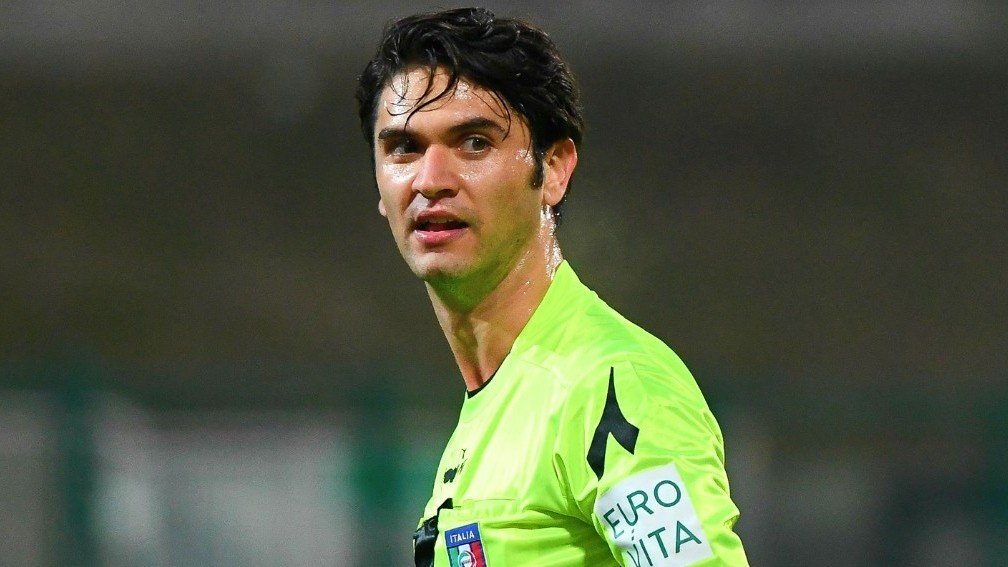 Árbitro de futebol é assassinado em Lecce, na Itália - ISTOÉ Independente