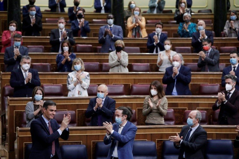 Parlamento espanhol aprova pela primeira vez orçamento de Pedro Sánchez ...
