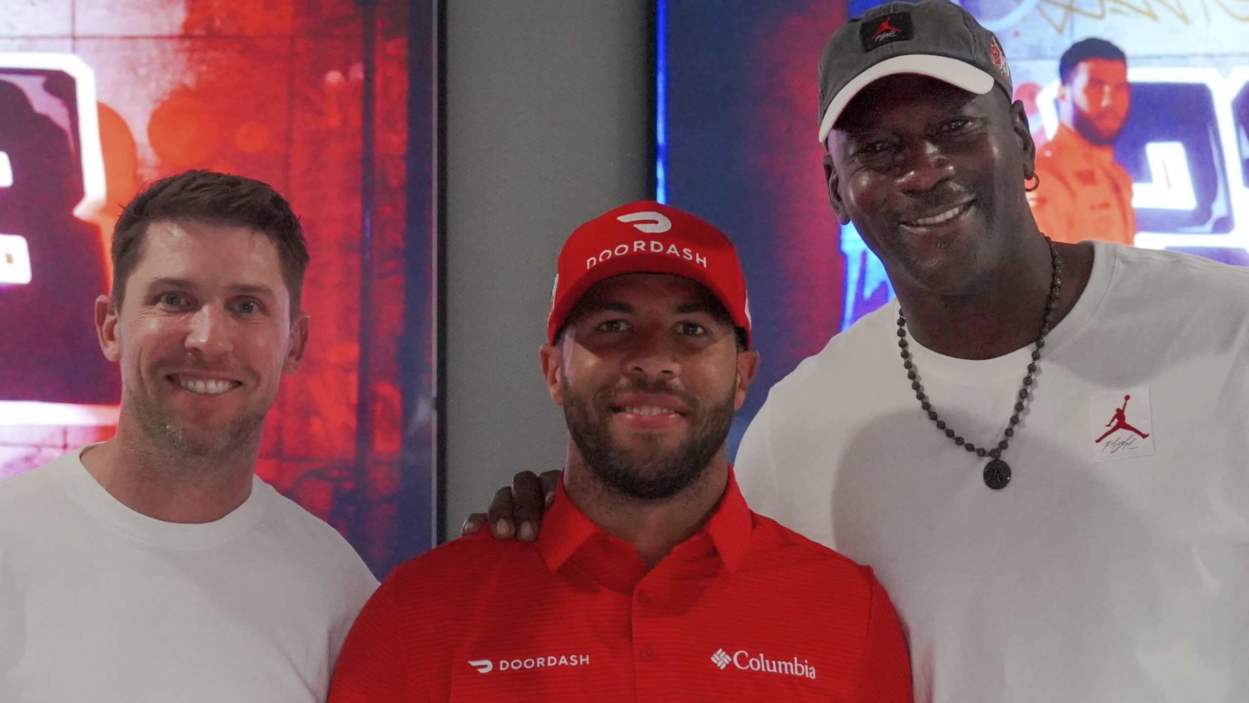 Michael Jordan doa mais de R$ 53 milhões para construção de clínicas em ...