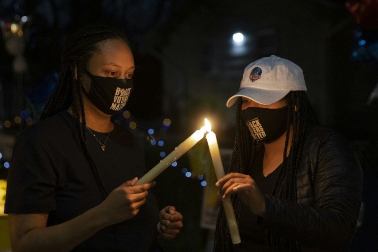 Pedidos Por Reforma Da Polícia Dos Eua Na 7ª Noite De Protestos Pela