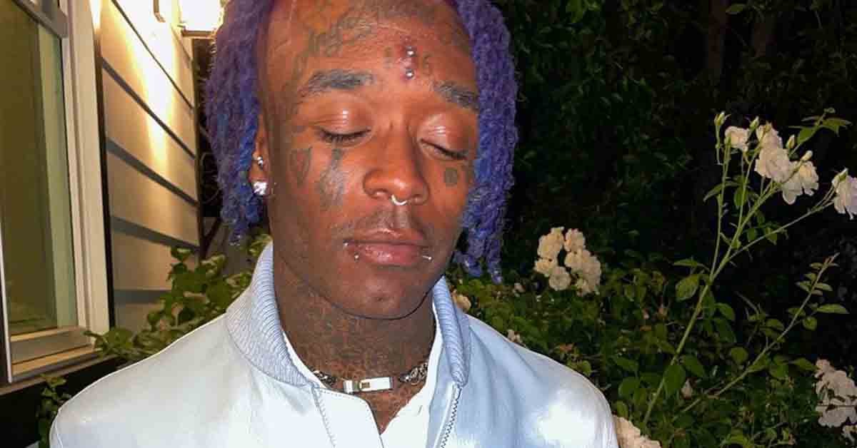 Rapper Que Implantou Diamante Na Testa Afirma Que Negocia Planeta