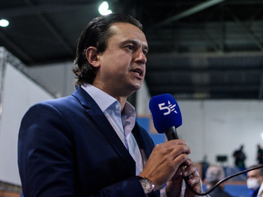 Presidente Do Cruzeiro Admite Novos Atrasos Salariais Fala De Viagem à