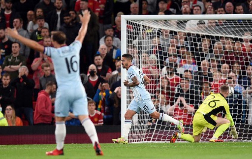 West Ham Vence Com Gol De Lanzini E Elimina O Manchester United Da Copa