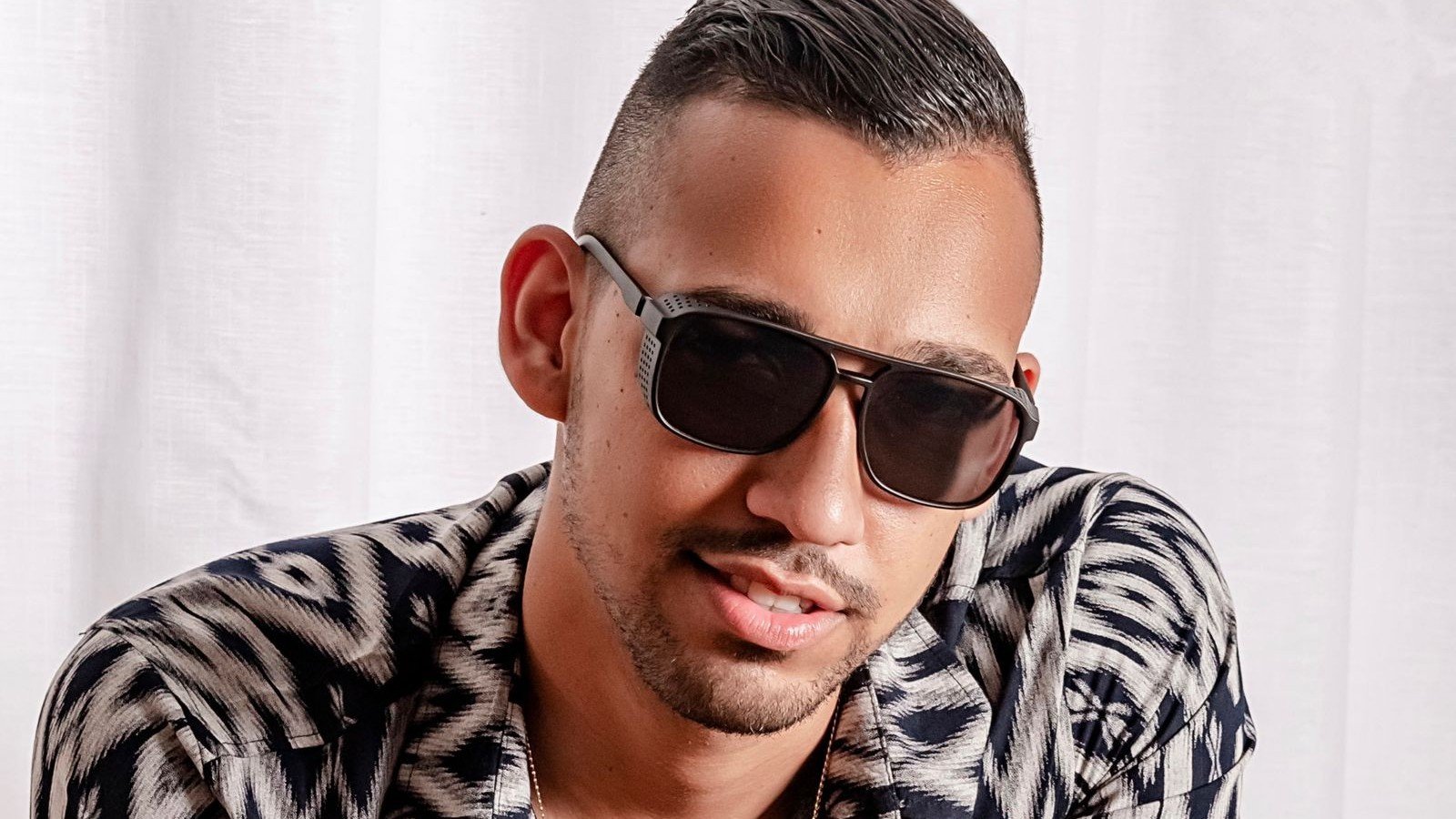 Victor Moreira cresce em plataformas digitais e mostra ser uma aposta ...