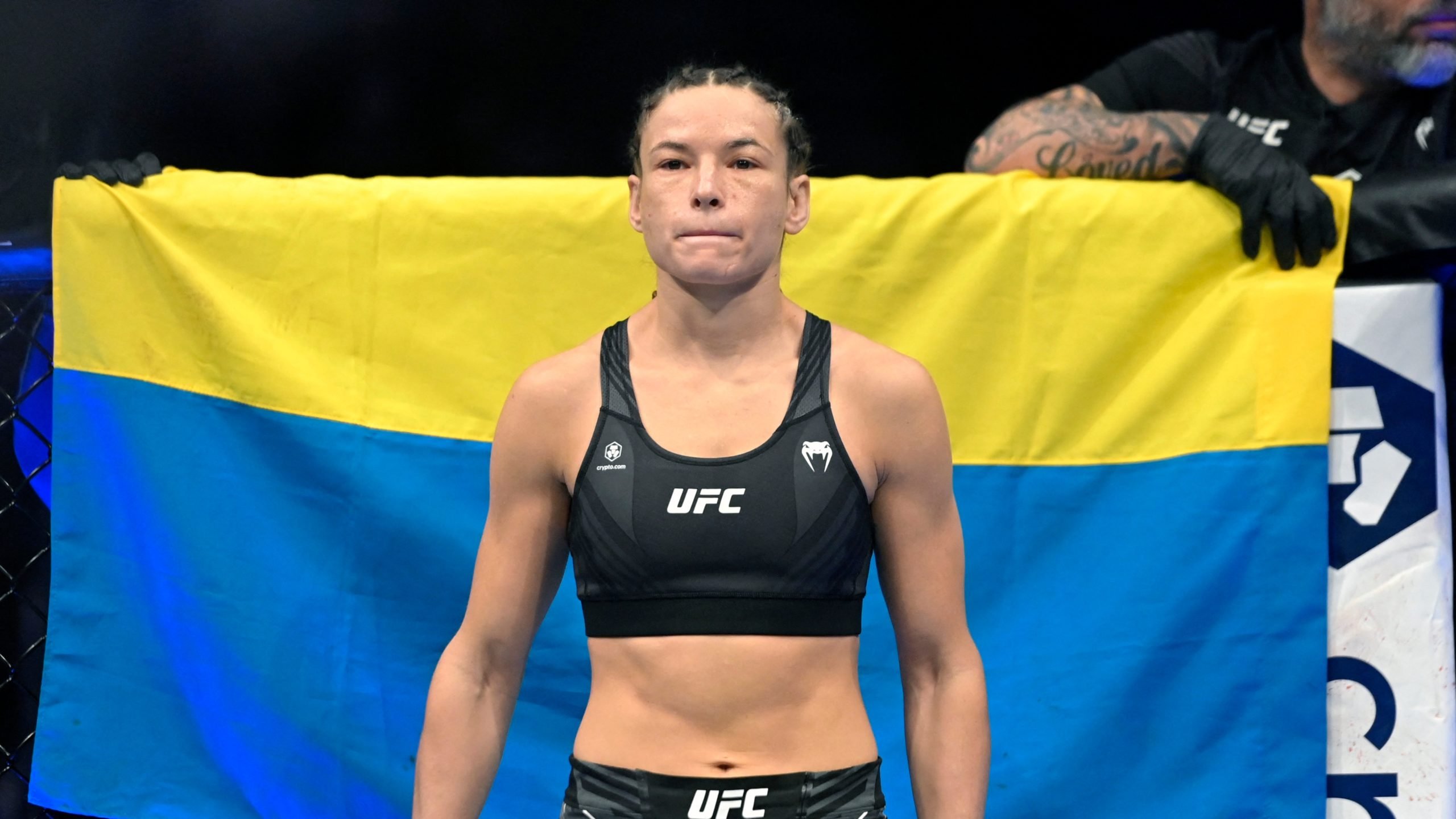 Lutadora ucraniana revela crise de choro diária antes de vitória no UFC ...