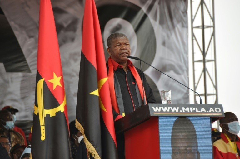 Presidente de Angola promete ‘diálogo’ após ser reeleito - ISTOÉ ...