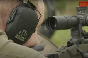 Vídeo: Com um rifle sniper, engenheiro ucraniano troca projetos pelo ...