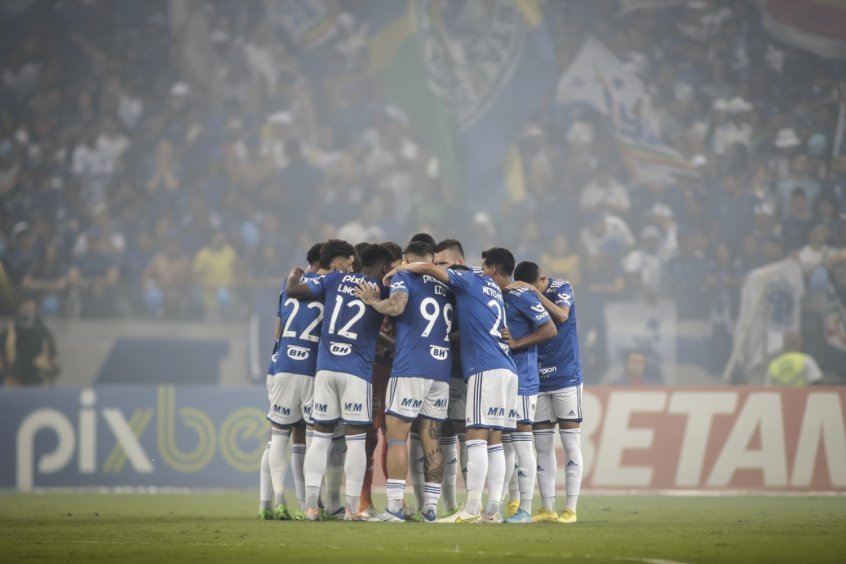 Cruzeiro é campeão da Série B, encerra jejum e quebra marca do ...