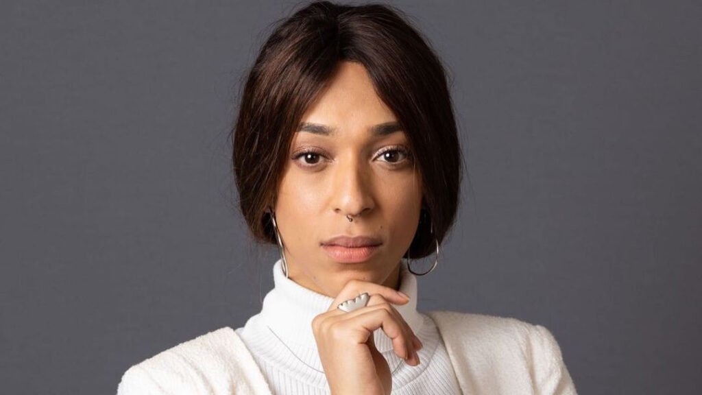 Erika Hilton pede ao TSE que proíba Bolsonaro de usar imagens de viagem ...