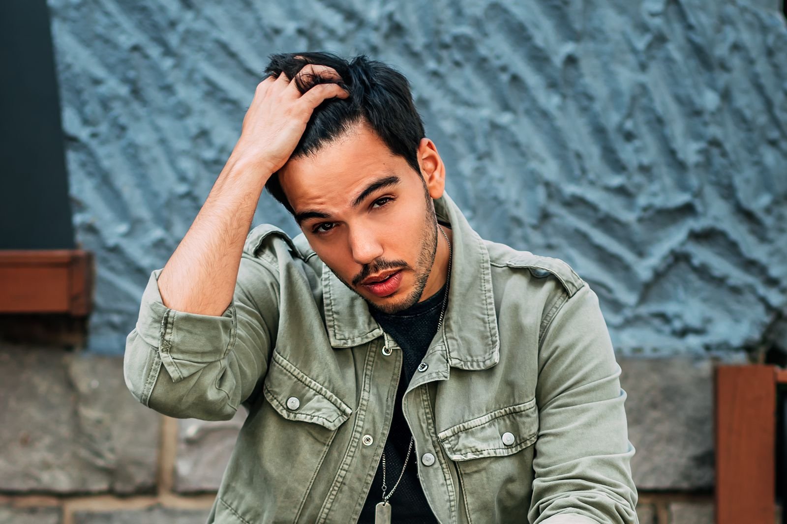 ‘Nosso Abrigo’ é o novo lançamento do cantor Dani Castro - ISTOÉ ...