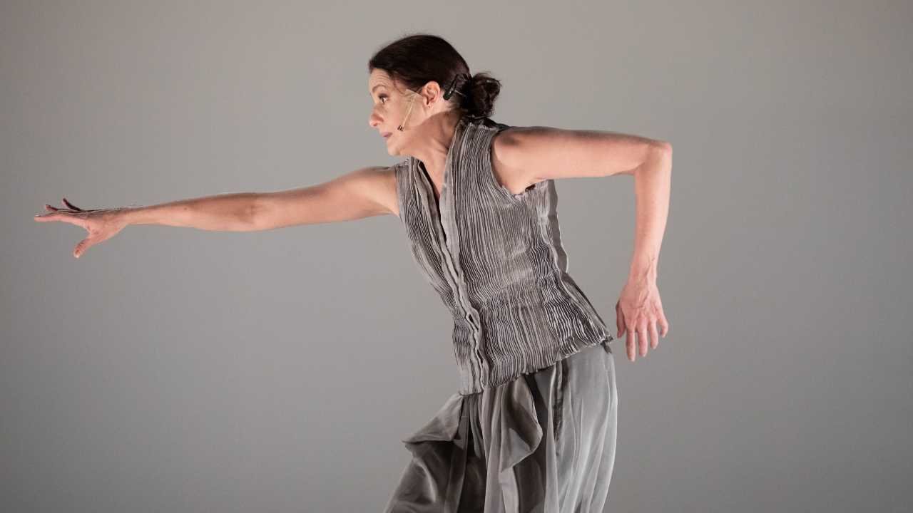 Denise Fraga leva temporada da peça Eu e Você ao Teatro do Sesc Santo ...