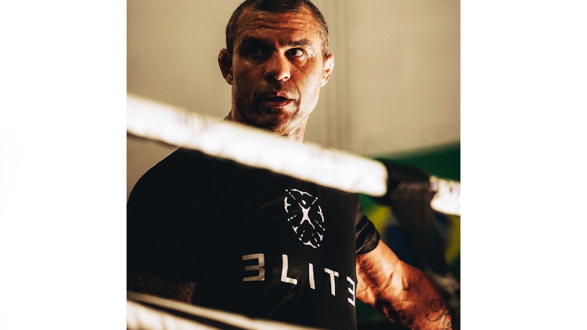 Lutador Vitor Belfort cai em fake news e pede para General Benjamin ...