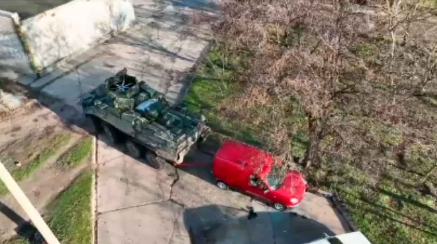 VÍDEO: Serviços de segurança explodem carro cheio de explosivos - ISTOÉ ...