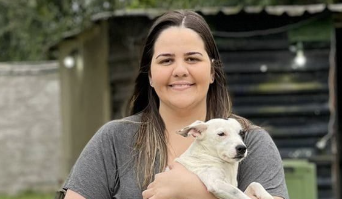 Chris Neri, a ativista em causa animal, vira referência nas redes sociais - ISTOÉ Independente