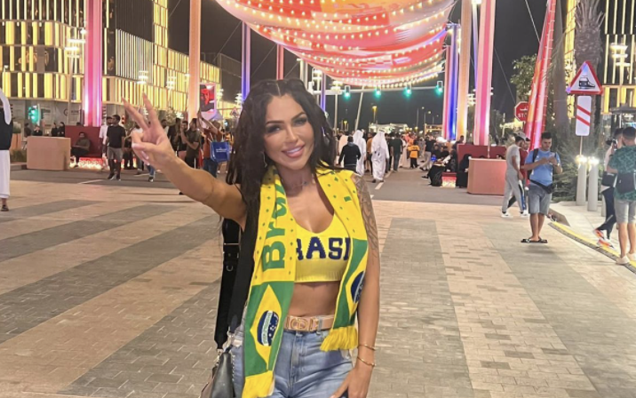 ‘Musa do Brasil’: Flor Ferraz se tornou a brasileira queridinha dos ...
