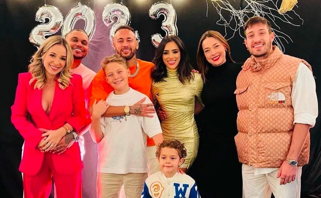 Neymar e ex-namorada Bruna Biancardi celebram Ano-Novo juntos - ISTOÉ ...