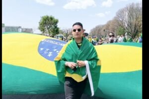 Pastor bolsonarista é flagrado em vídeo íntimo com outro homem - ISTOÉ ...