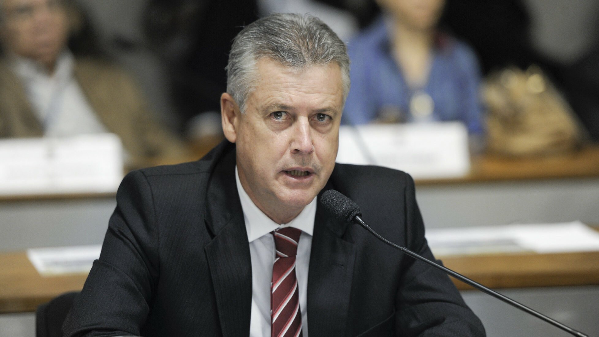 Ex-governador Rollemberg assume secretaria de Economia Verde do MDIC ...