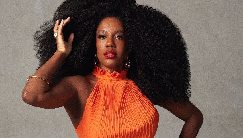 Atriz Maria Gal, de ‘Amor Perfeito’, lança livro ‘Uma Sobe e Puxa a ...