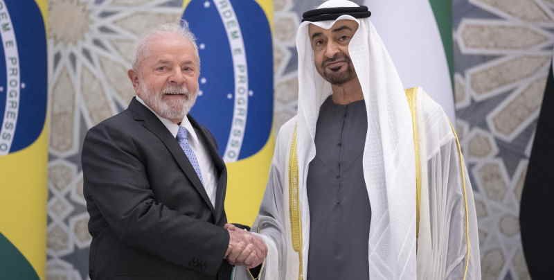 Em encerramento de viagem à Ásia, Lula assina acordos com Emirados ...