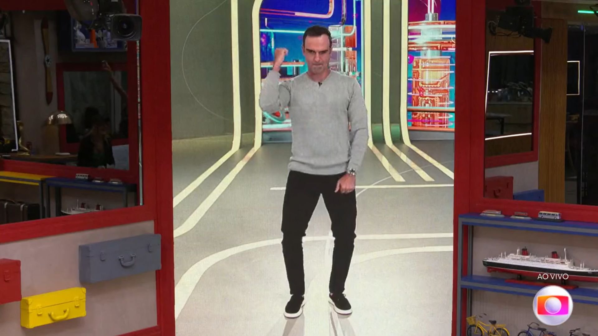 BBB23: Tadeu Schmidt dança ‘Ragatanga’ para celebrar liderança de Aline ...