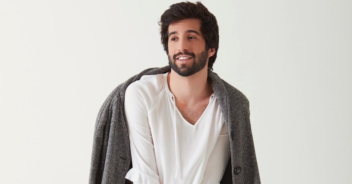 Ator Mateus Ribeiro chama atenção em série ‘Use Sua Voz’, da HBO Max ...