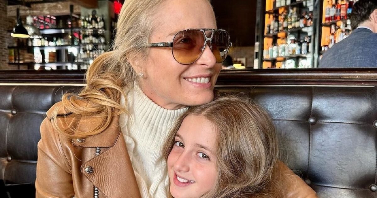 Filha de Angélica comemora ao assistir pela primeira vez a mãe cantando ...