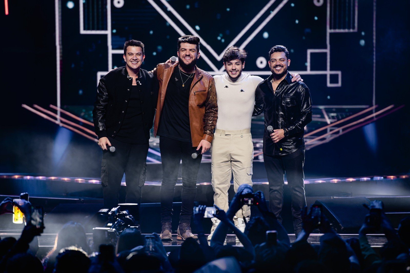 ‘Logo Logo’: Ícaro e Gilmar convidam Hugo e Guilherme para feat inédito - ISTOÉ Independente