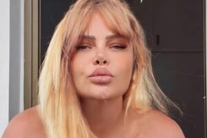 Ex-assistente do Ratinho, Valentina Francavilla posa de body e dá aula ...