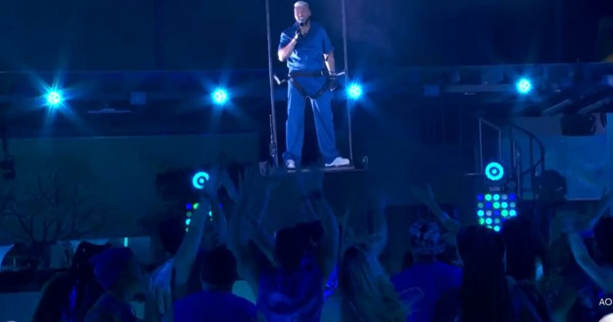 BBB24: Belo chega ‘voando’ para animar primeira festa da edição - ISTOÉ ...