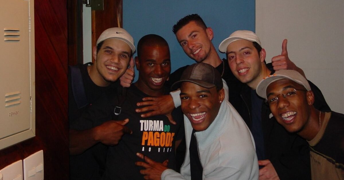 Do anonimato ao sucesso: conheça a trajetória do grupo Turma do Pagode ...