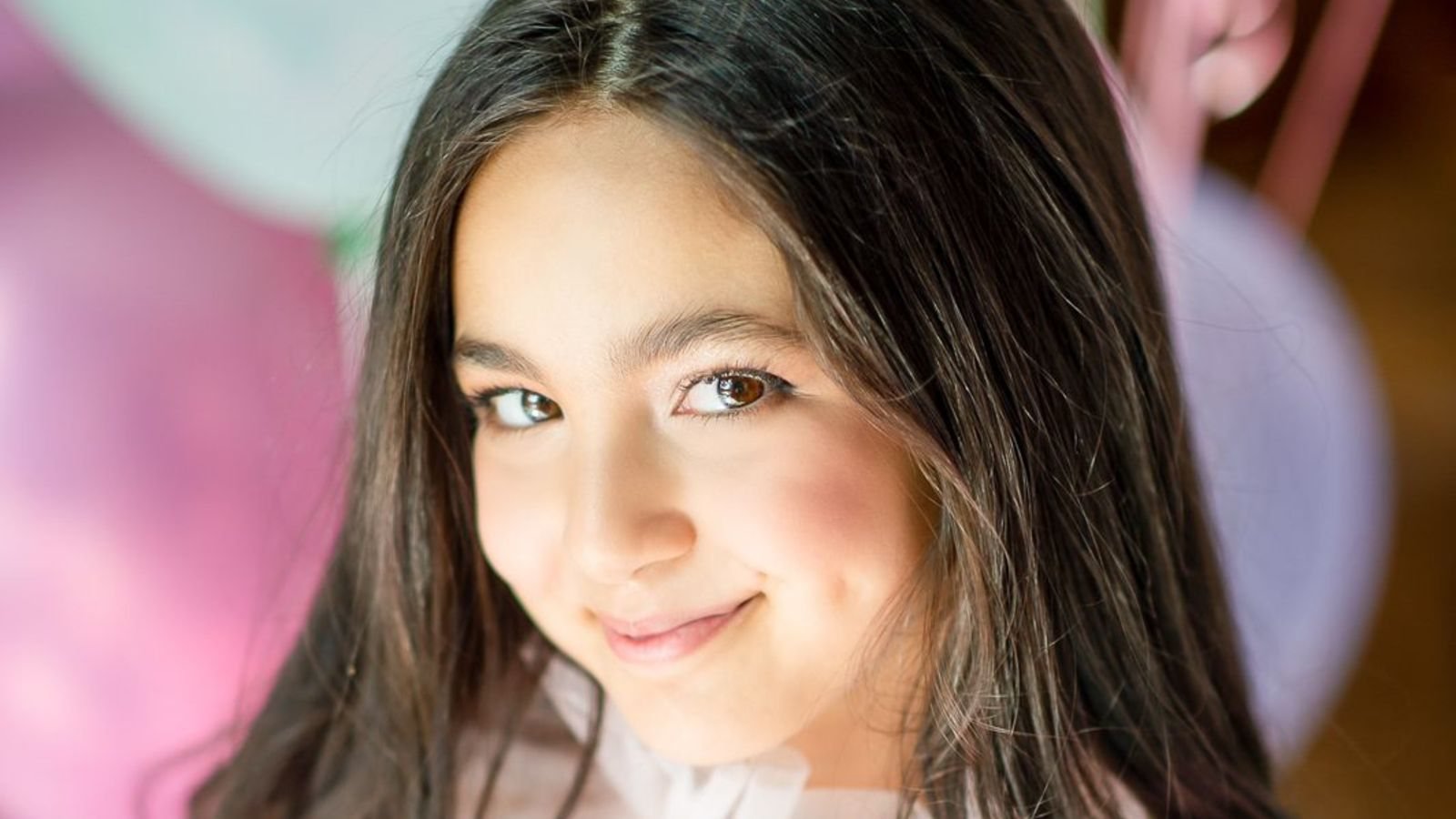 Atriz Sofia Ghader celebra estreia na televisão: ‘Comecei com o pé ...