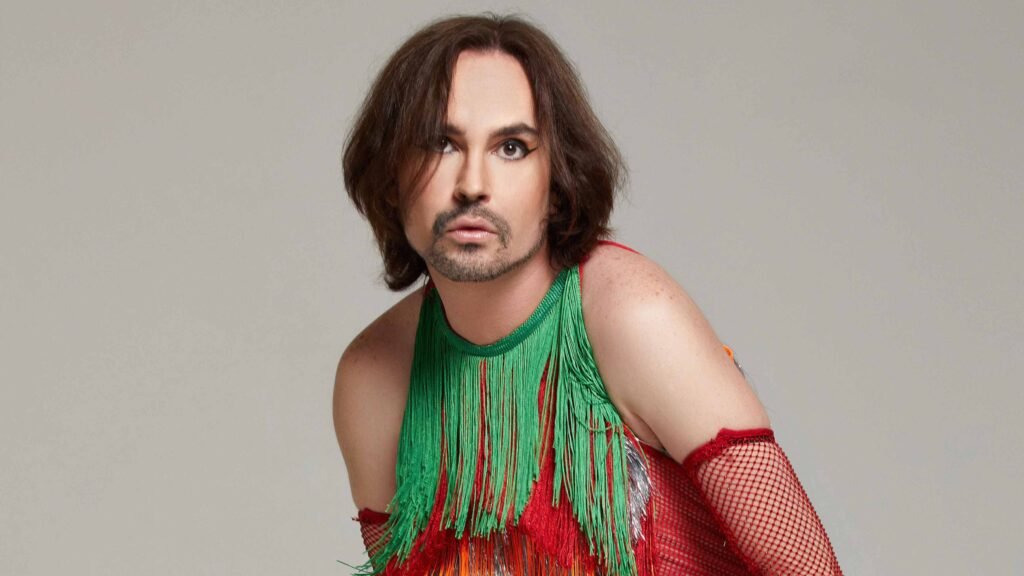 Johnny Hooker estreia turnê especial de 20 anos em São Paulo - ISTOÉ ...