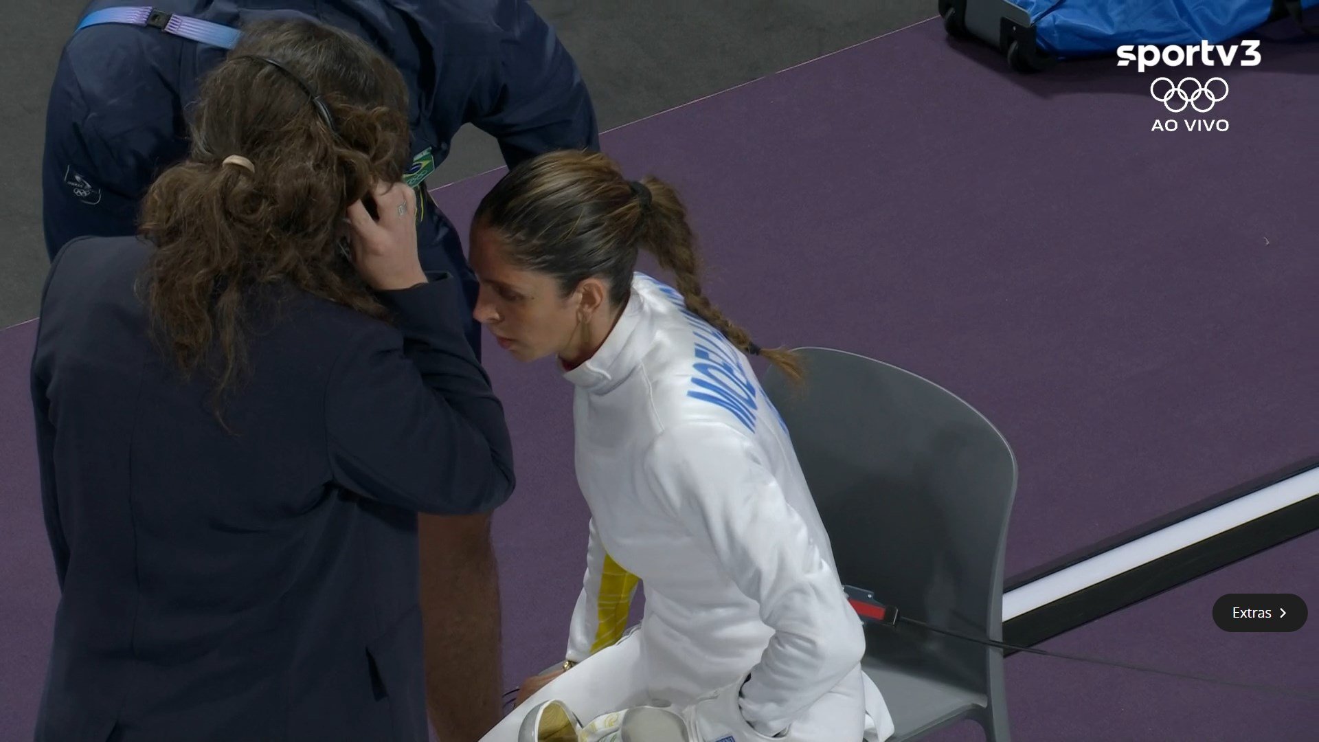 Nathalie Moellhausen passa mal durante esgrima em Paris 2024 ...