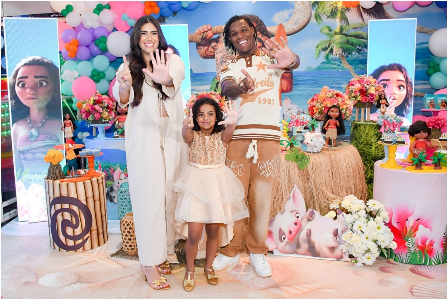 Mc Kekel comemora aniversário da filha com festa temática da Moana ...