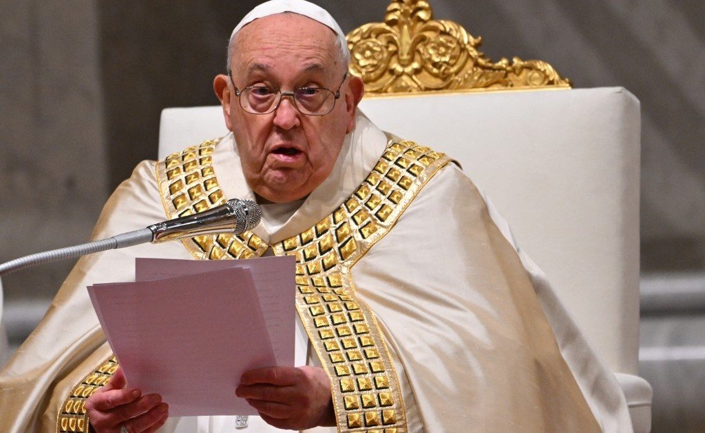 O que faz um papa? Veja funções políticas e poderes do chefe da Igreja ...