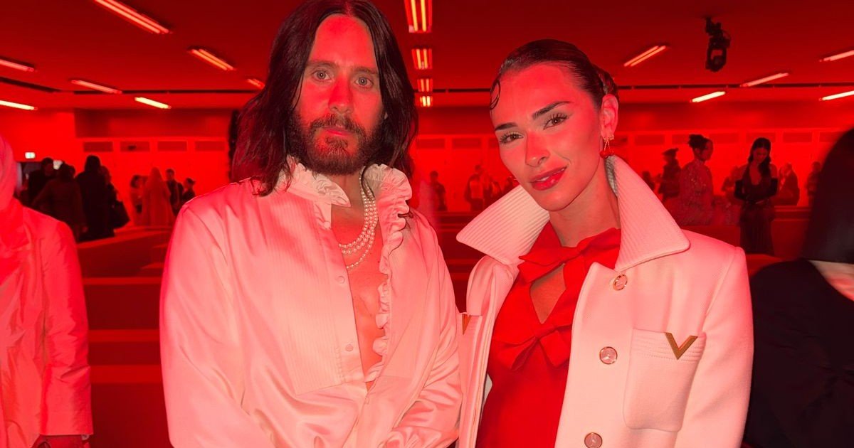 Tainá Castro posa ao lado de Jared Leto na Paris Fashion Week - ISTOÉ ...