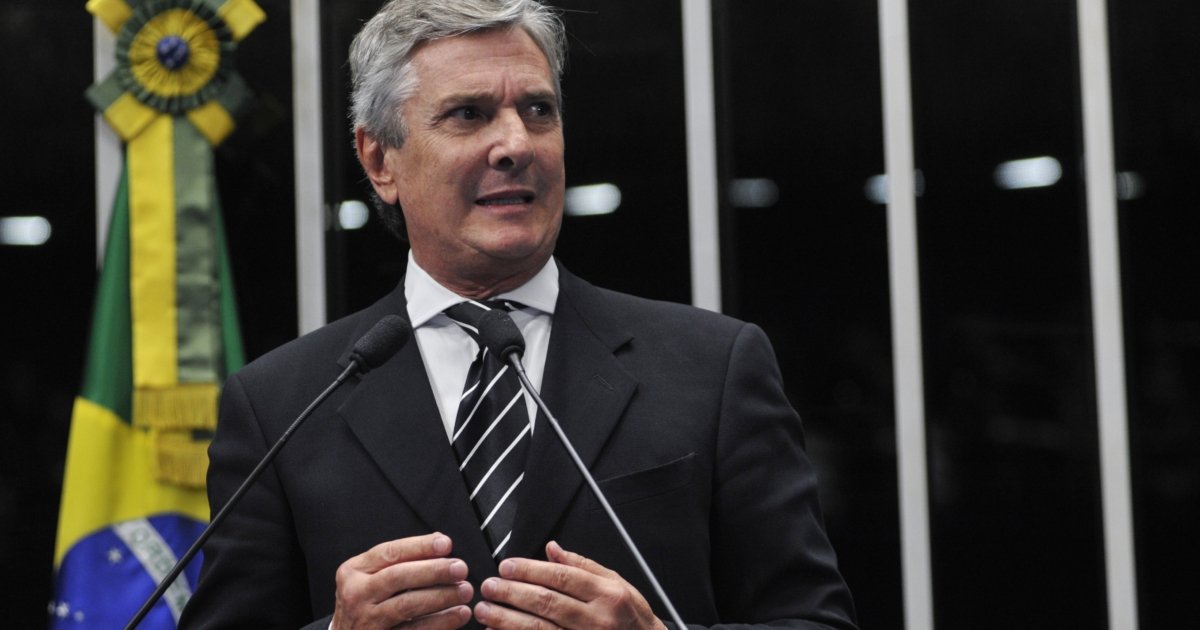 Primeiro presidente a sofrer impeachment, Collor coleciona polêmicas ...