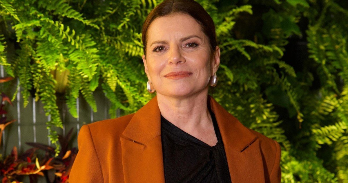 Débora Bloch recorda namoro com ‘novinho’ e fala de diferença de idade ...