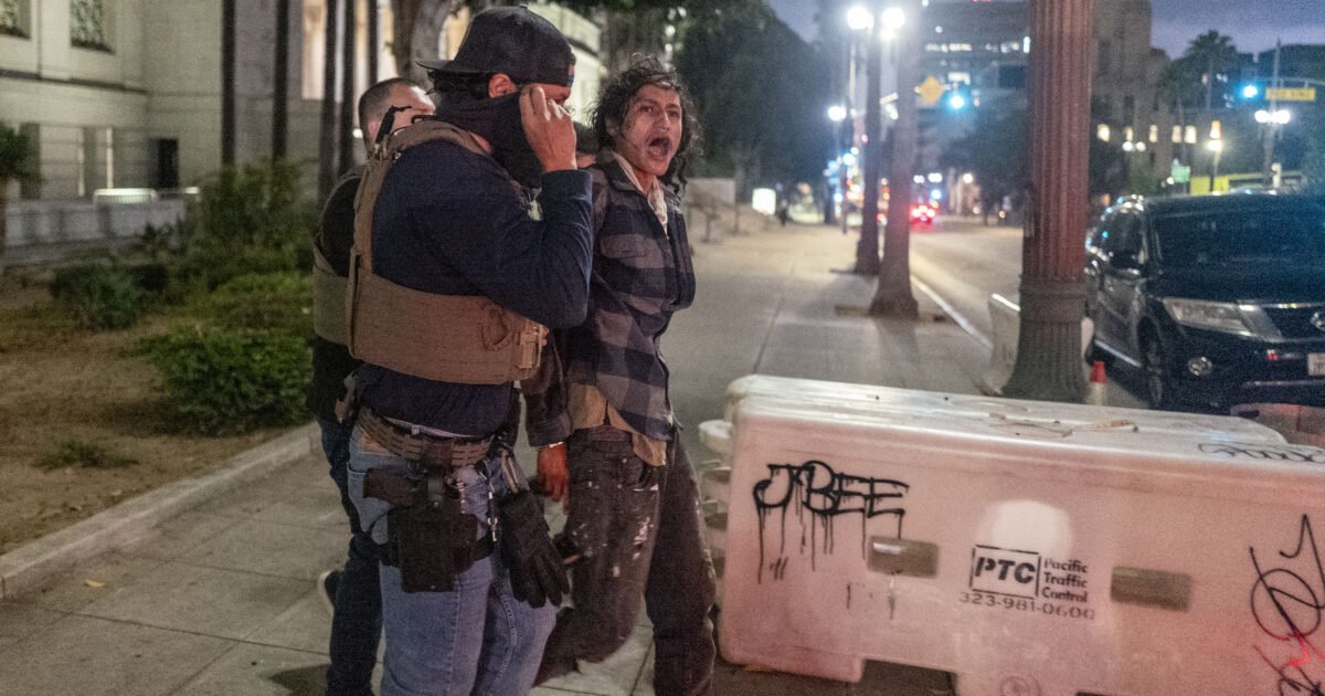 Los Angeles impõe toque de recolher; protestos se espalham para outras ...