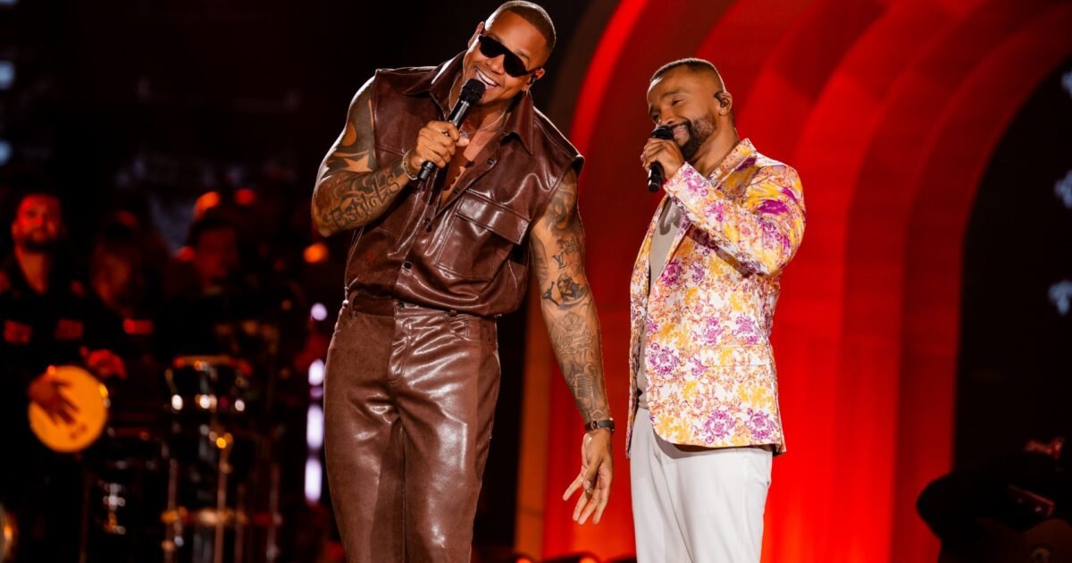 Alexandre Pires e Léo Santana mostram o que é que o pagode tem em ...