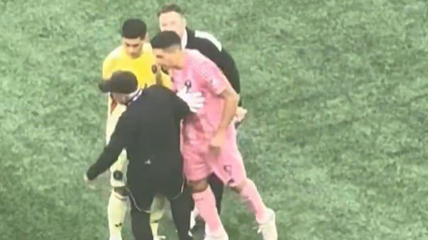 Suárez cospe em auxiliar técnico adversário após Inter Miami perder ...